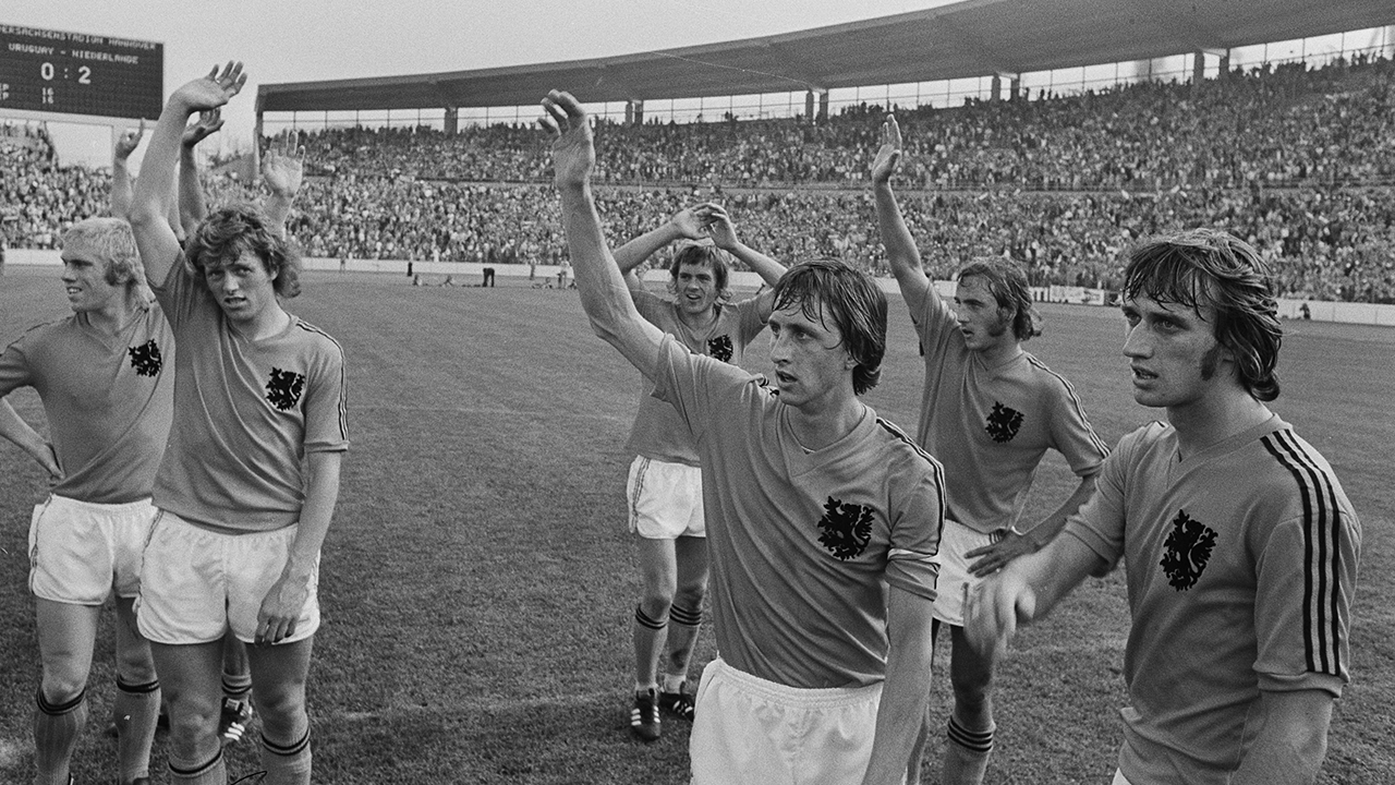 Storie Mondiali | 9° puntata 1974: quando l'Olanda rivoluzionava il calcio Storie Mondiali | 9° puntata 1974: quando l'Olanda rivoluzionava il calcio