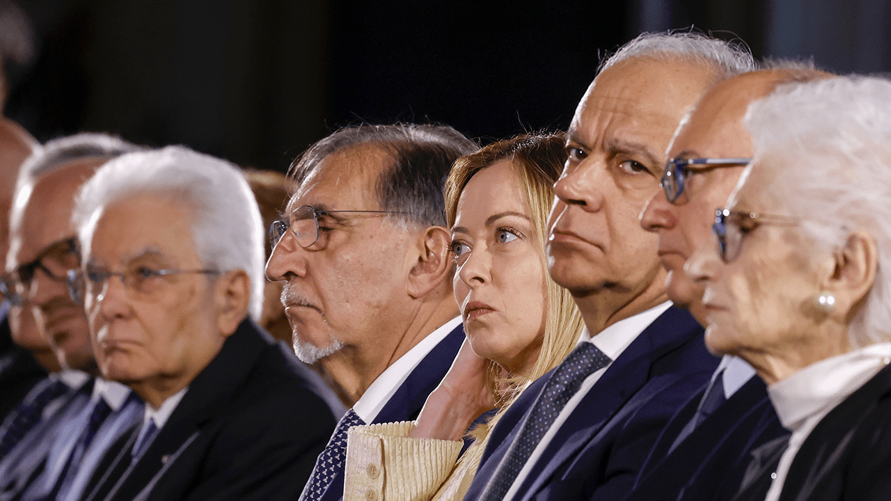 "Ecco cosa pensano gli italiani di come il governo ha gestito il caso ...